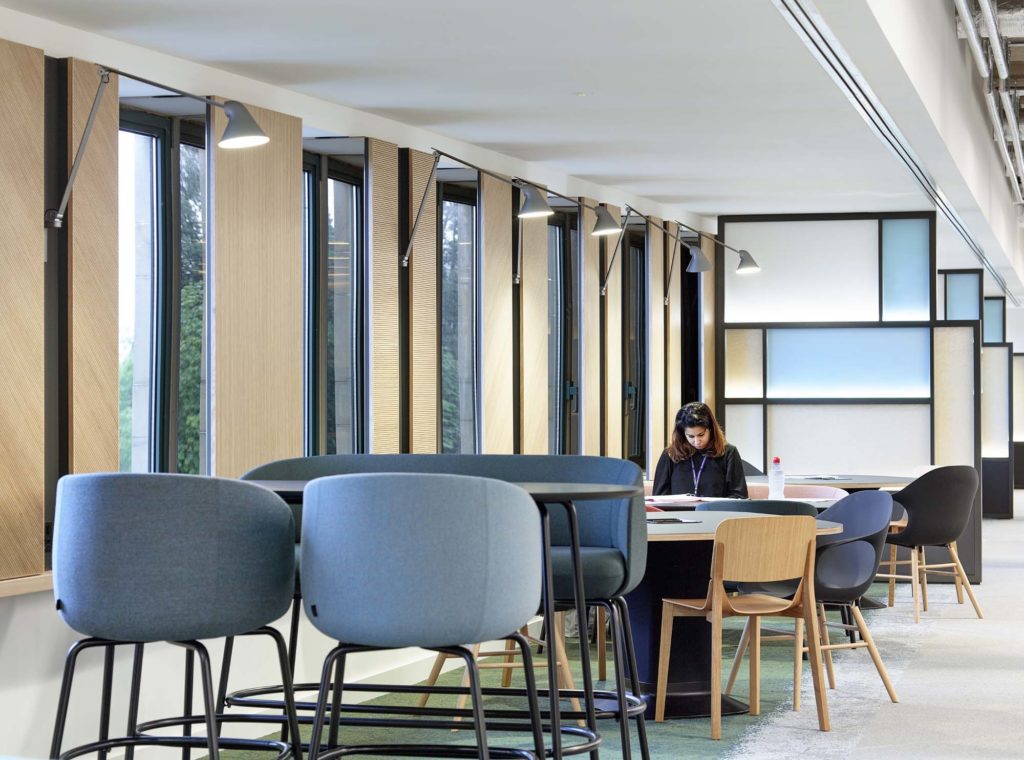 Office Fit Out | Reception Desks | KPMG | Edinburgh | Harvey McLean